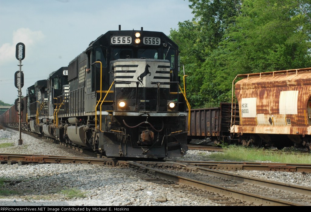 NS 6565 crossing diamond